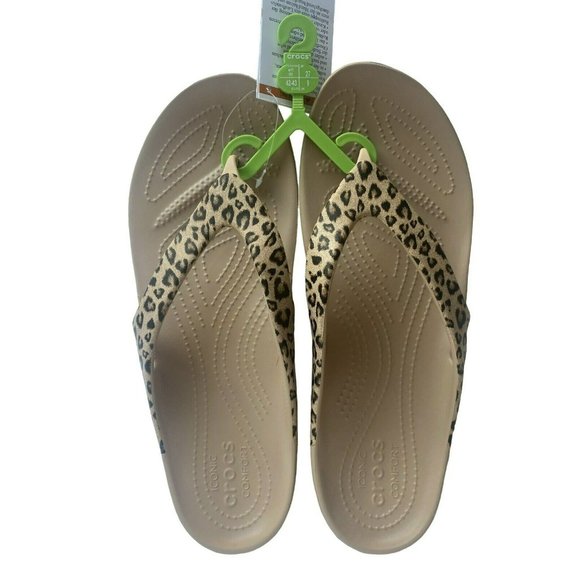 CROCS | Shoes | Crocs Womens Kadee Ii Graphic Flip Flops Sandals Color ...
